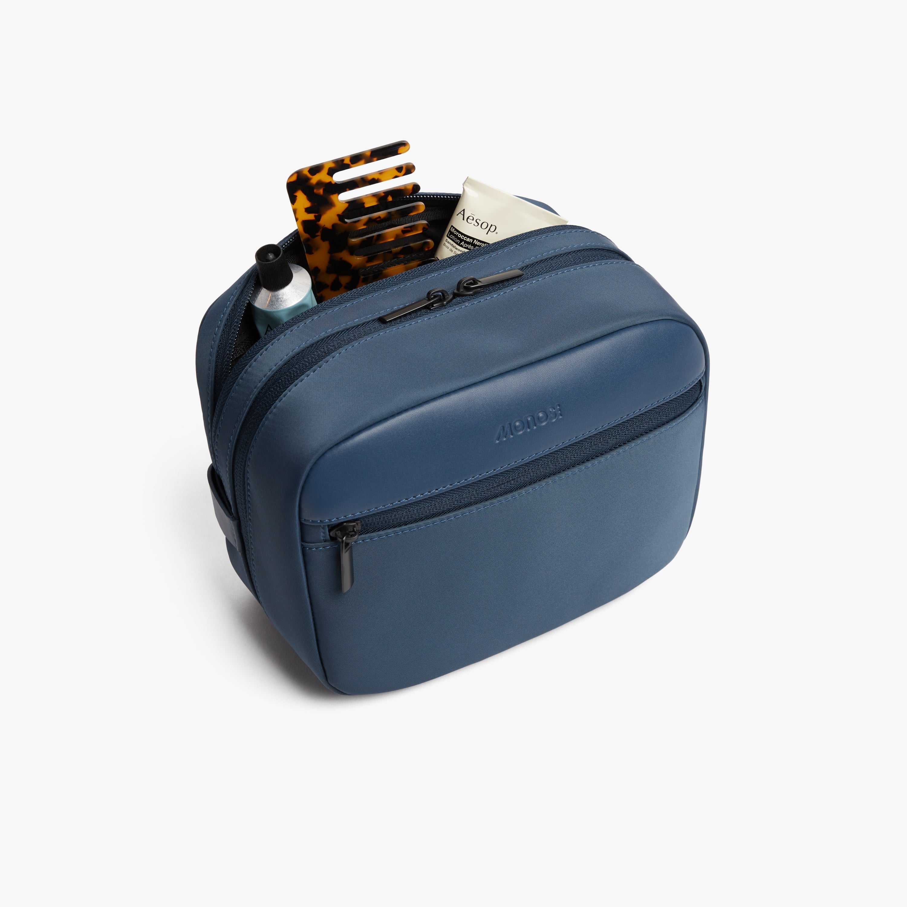 Metro Hanging Toiletry Case | Monos Australia Luggage & Bags