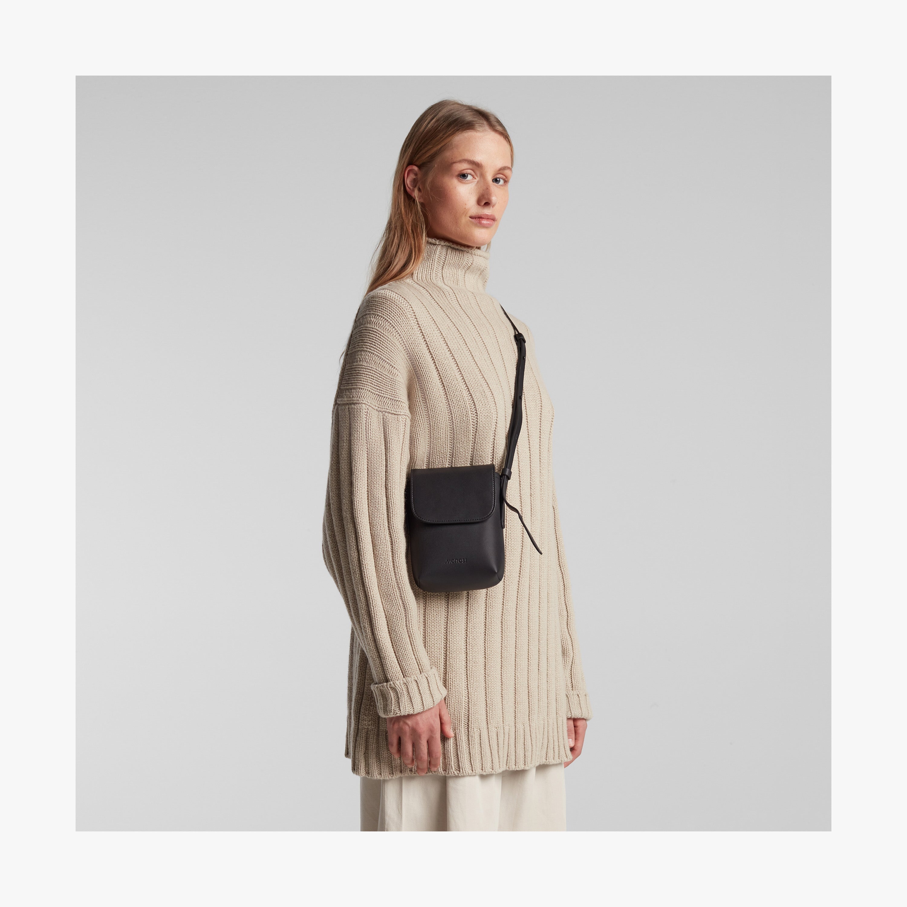 Metro Mini Crossbody, Vegan Leather Shoulder Bag | Monos AU Luggage